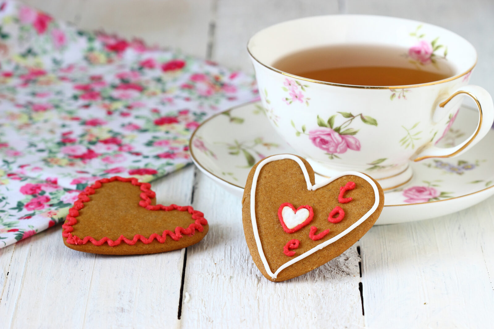 Decaffeinated Teas for Valentine's Day: Warm the Celebration
