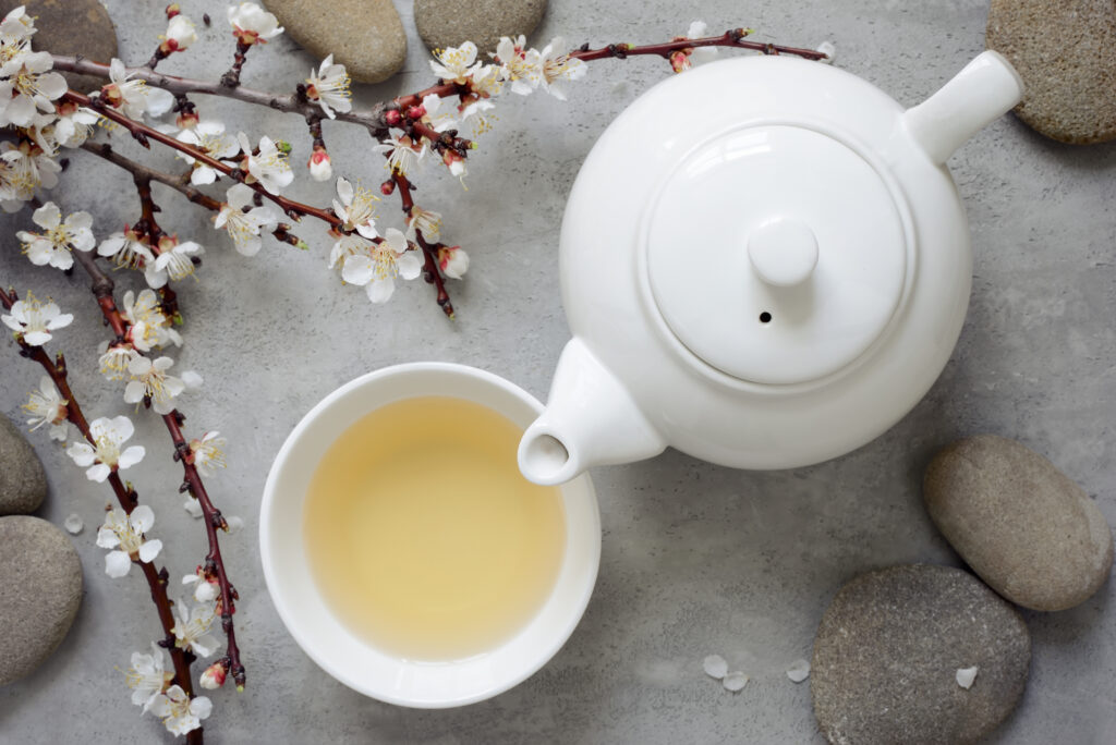 White Teas for Wellness: Explore the Healthy World of White Tea