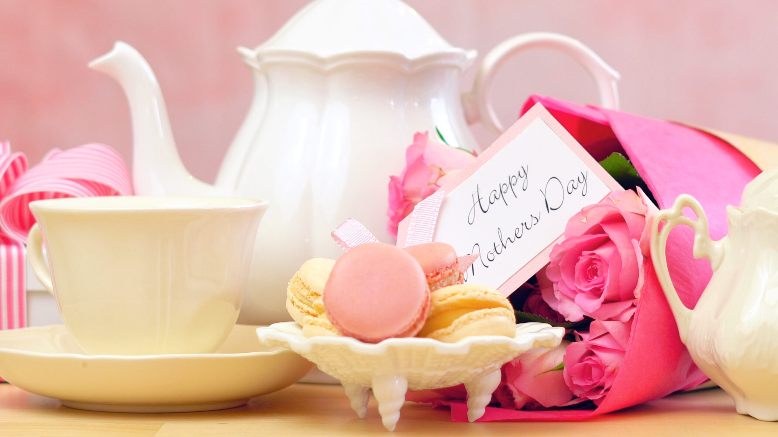 Mother's Day Teas: This Curated Box of Tea Perfect for Mom